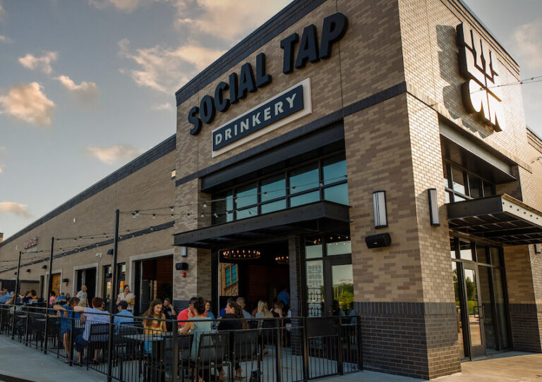 Social Tap Drinkery – Tap in. Hang out.